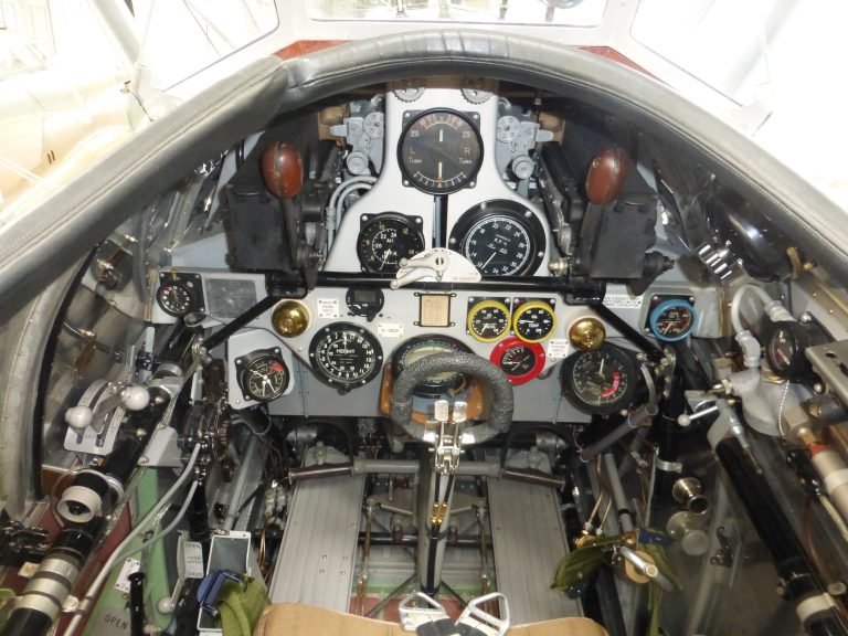 Hawker Fury, the most beautiful biplane ever built. | Historic Aircraft ...